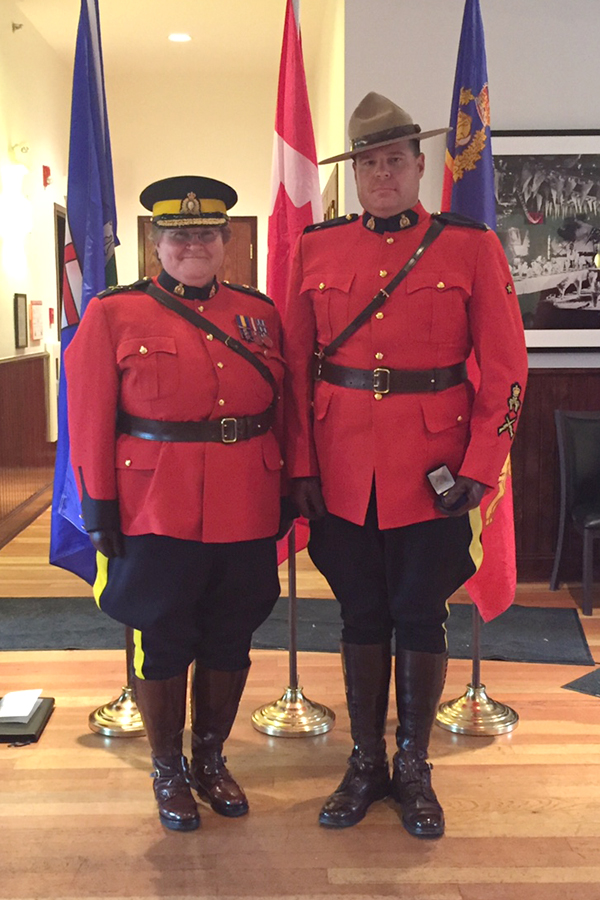 RCMP Deputy Commissioner Presents Commendation Awards in Calgary ...